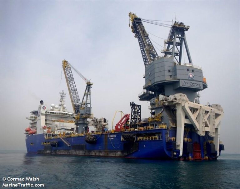 Derrick Lay Vessel 2000 2,000t吊 | Crane Vessels
