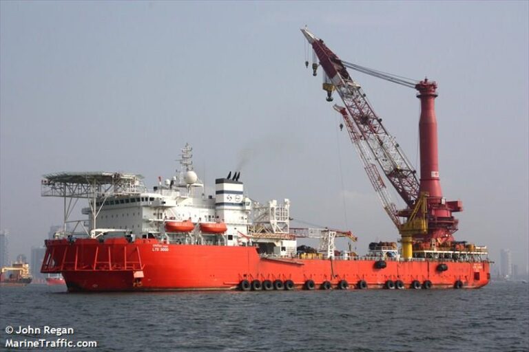 LTS 3000 2,722t吊 | Crane Vessels