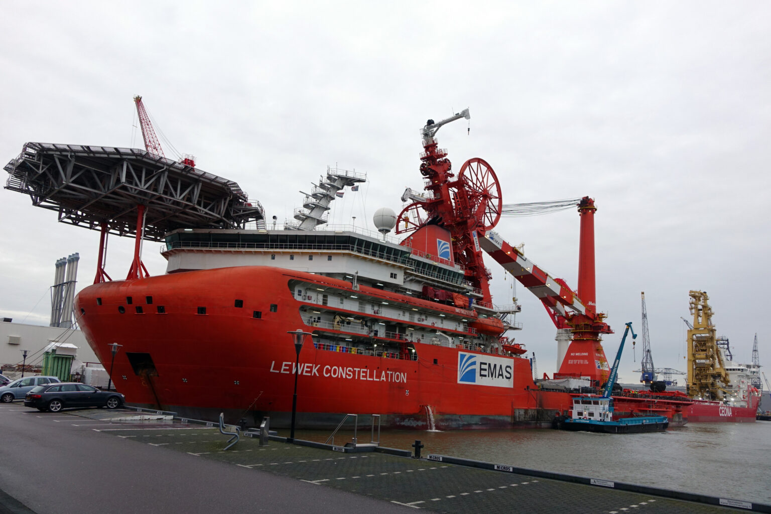 Lewek Constellation 3,000t吊 | Crane Vessels