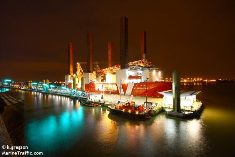 MPI RESOLUTION 600t吊 | Crane Vessels