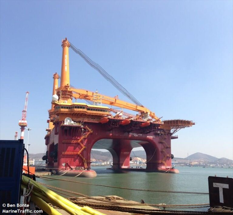 OOS GRETHA 3,600t吊 | Crane Vessels