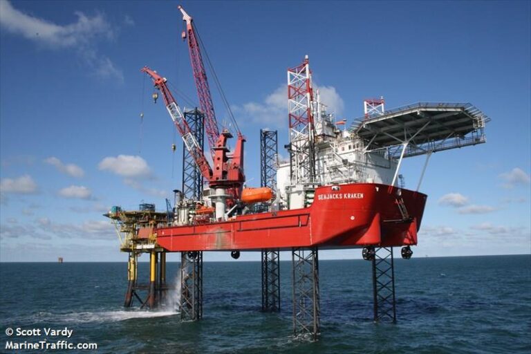 SEAJACKS KRAKEN 300t吊 | Crane Vessels