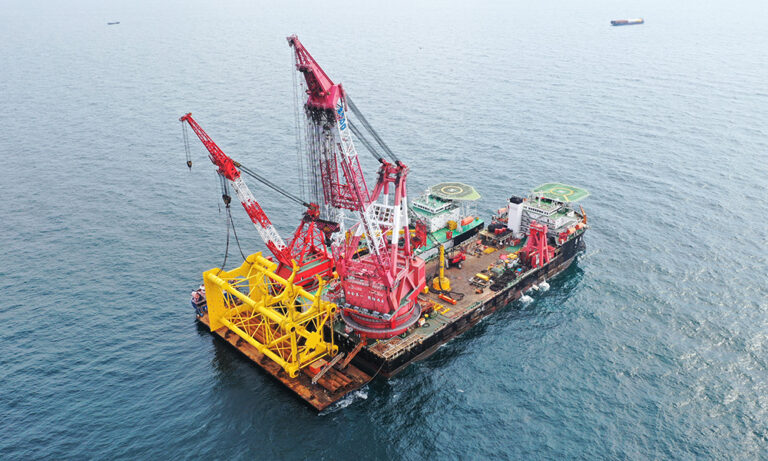 HUA XI 5000（华西5000） 5,000t吊 | Crane Vessels