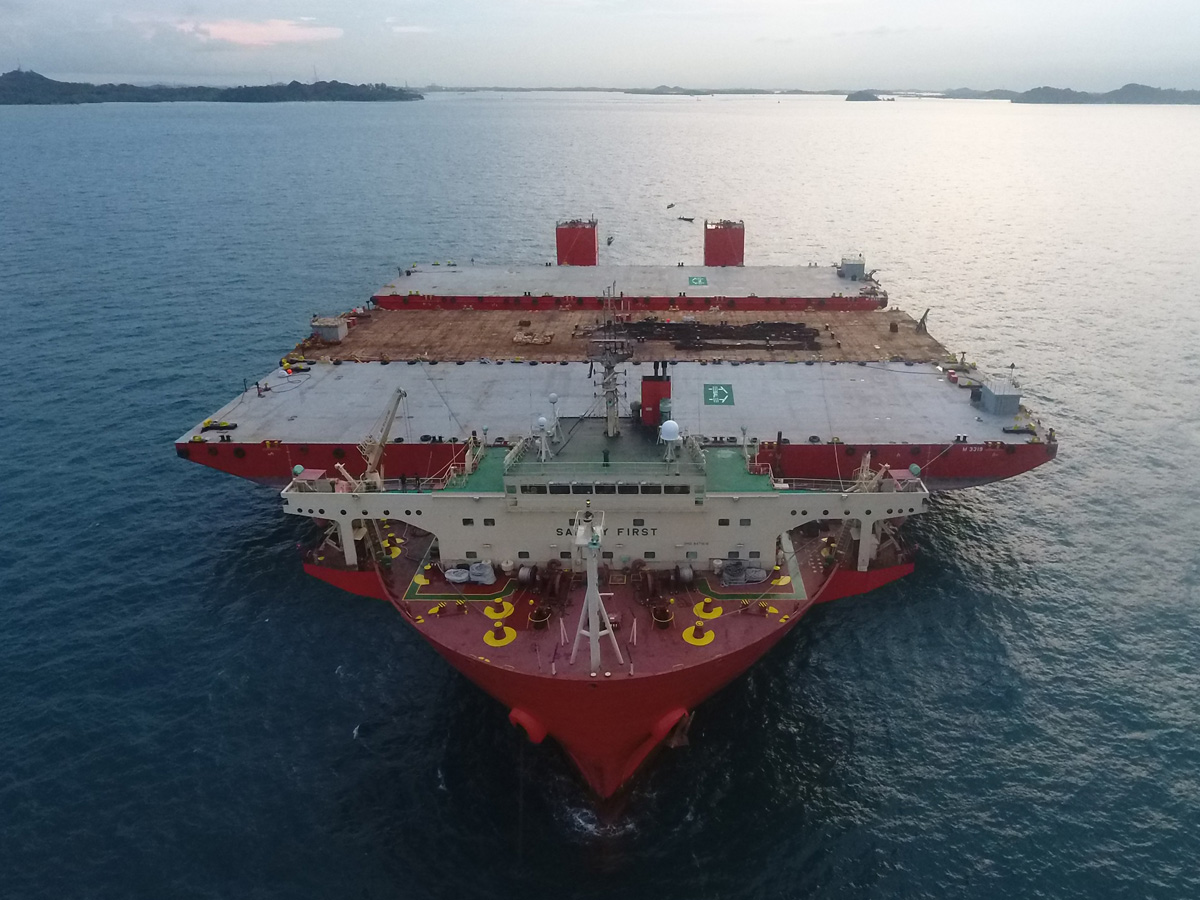 SUN SHINE 載荷重量 14,715t | Crane Vessels